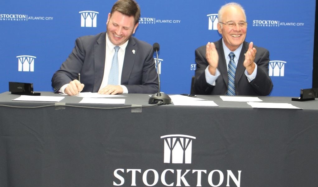 NJEDA AND STOCKTON UNIVERSITY SIGN AGREEMENT TO ADVANCE ESPORTS ...